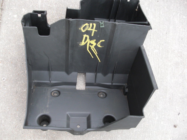 1999- 2004 LAND ROVER DISCOVERY II BATTERY BOX TRAY AND JACK HOLDER ...