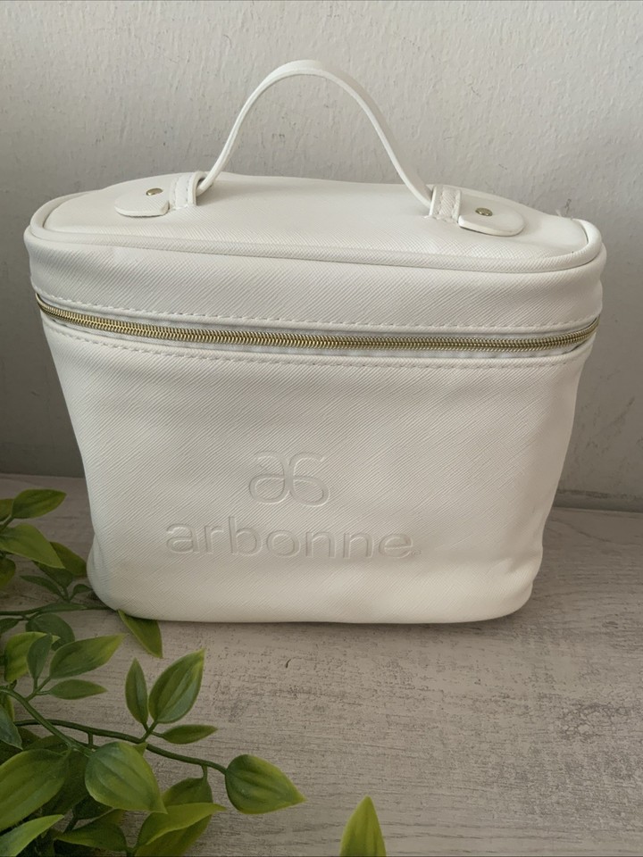 NIB ARBONNE 5 PIECE DERM RESULTS & COSMETIC CASE | eBay