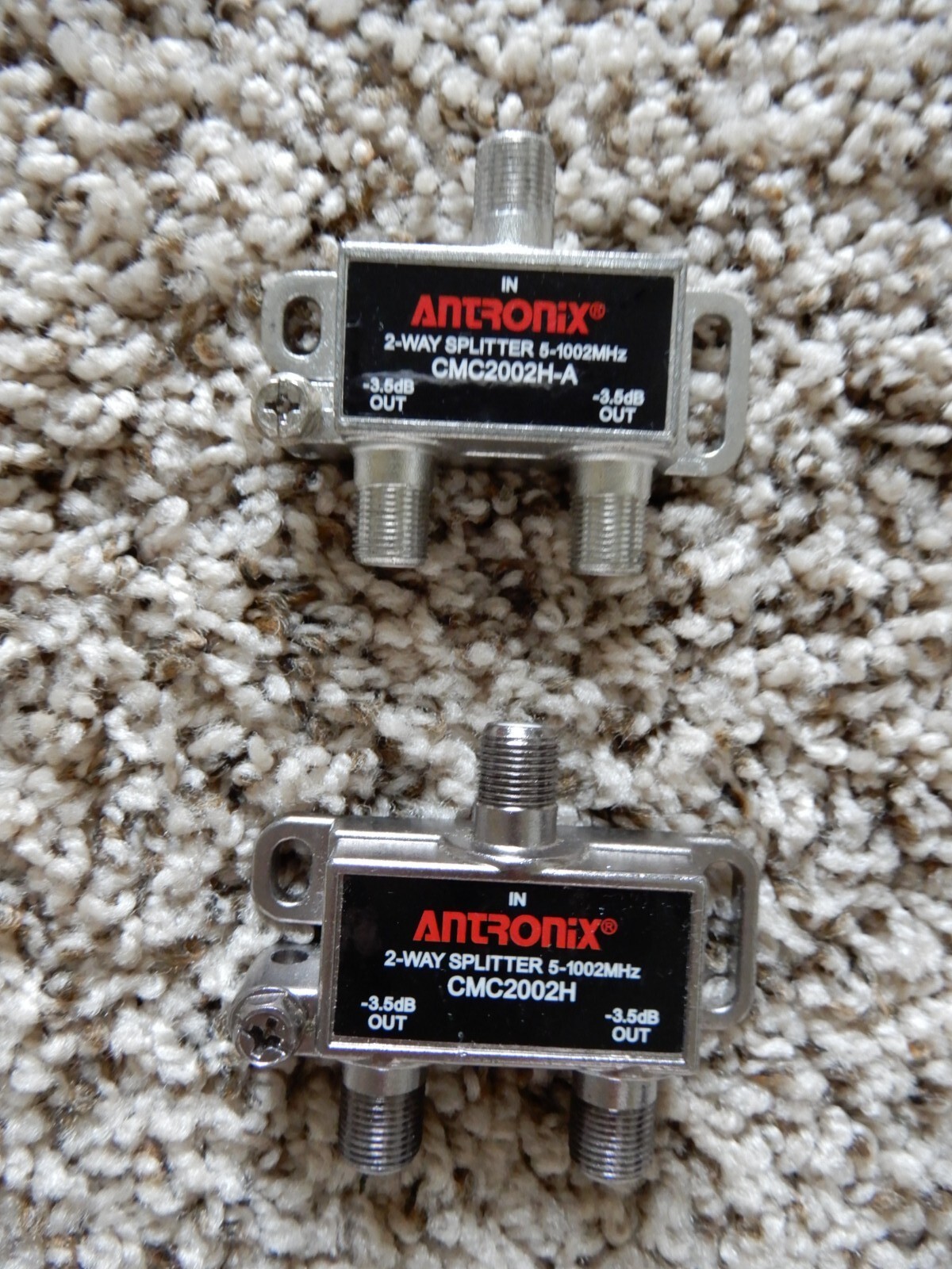 2 x 2-way Antronix CMC2002H Cable TV Internet Coaxial Splitter | eBay