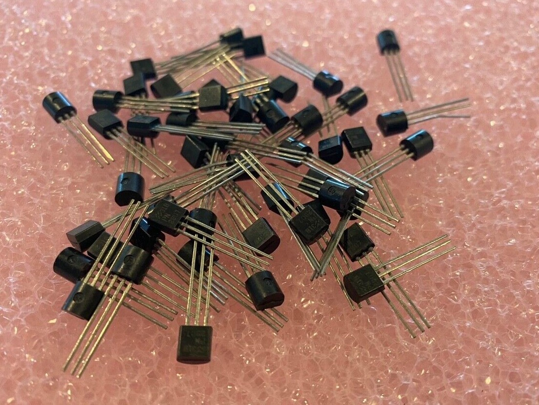 50 PCS PN2907 TRANSISTOR PNP TO-92 -60 V .6 A .625 W NSC and MOT | eBay