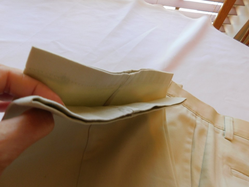 Dockers Classic Fit Men's Pants Size W36 X L29 pants slacks Off White ...