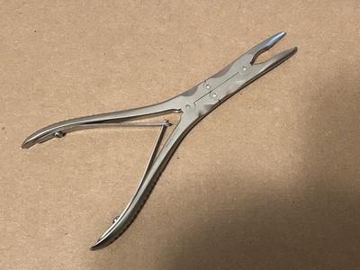 V. Mueller AU6784-002 Ruskin Mini Rongeur 6" 3mm Wide Curved 15mm Bite ...