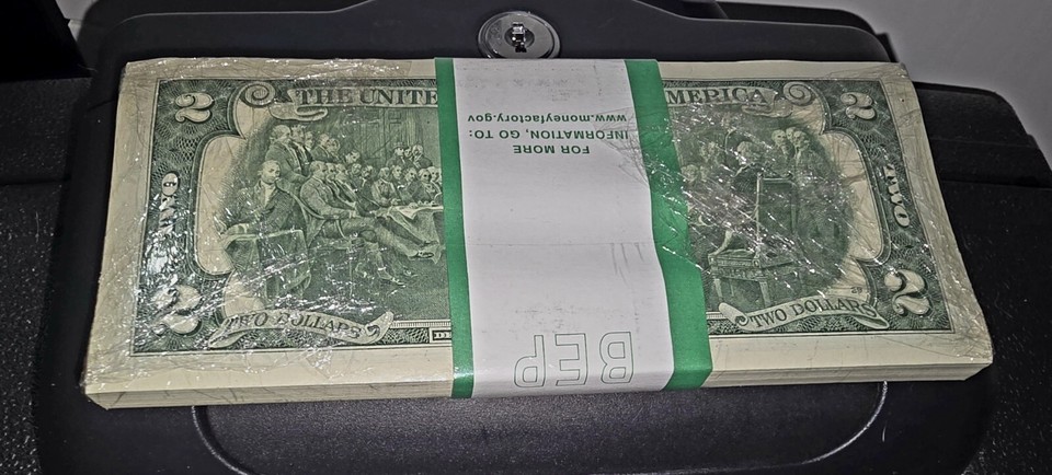 2 dollar bill bep pack 2013 with RARE Serial Number Of Consecutive 5's ...