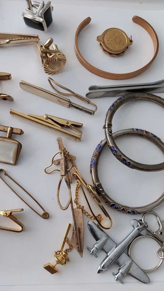 Joblot Curios Japan Lighter Case Jewellery Coins Religious Cufflinks ...