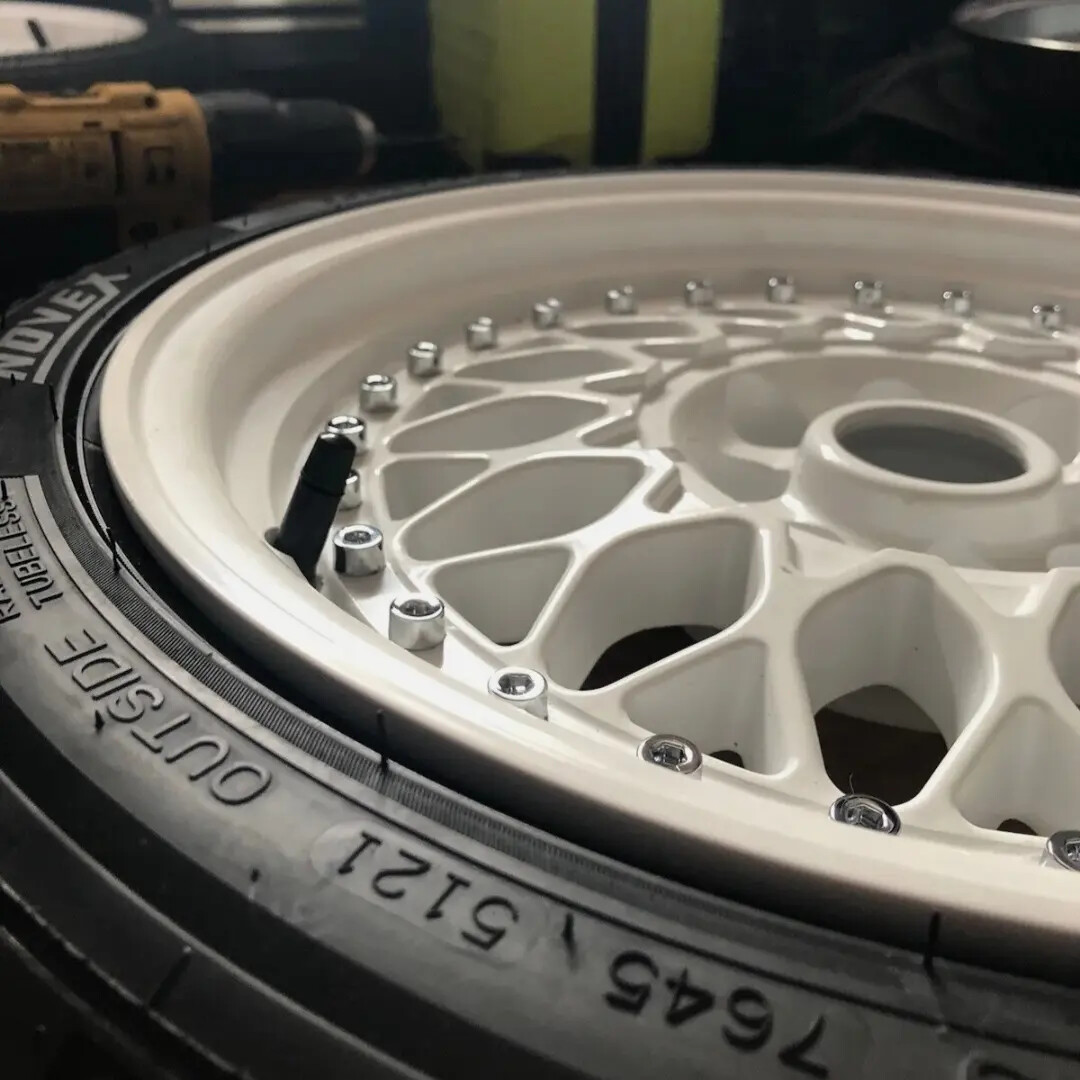 20 x Chrome Silver Plastic Wheel Rivets Nuts Rim Lip Replacement Alloy ...