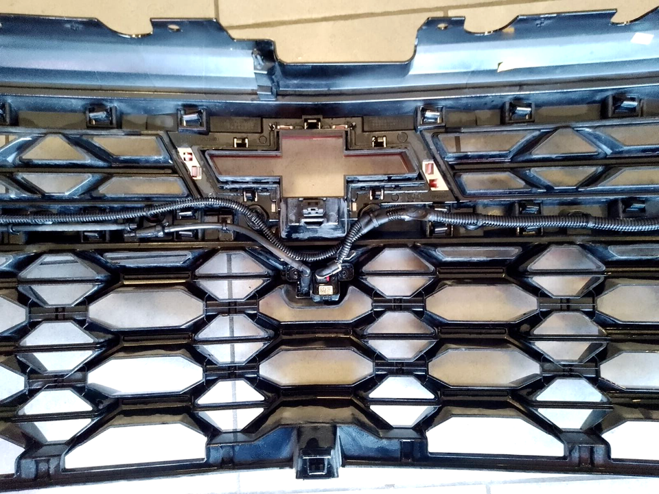 2023-2024 SILVERADO ZR2 GRILLE W CAMERA AND WIRES OEM 86786368 | eBay