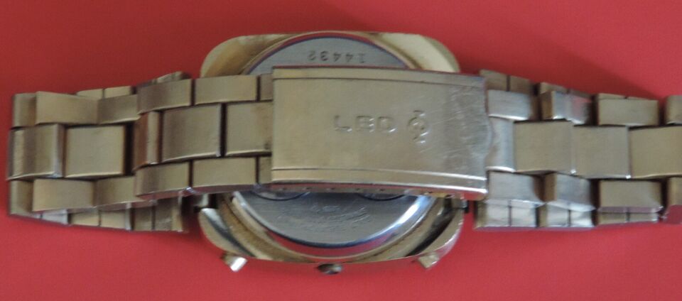 VINTAGE URANUS MENS LED WATCH EXTREMELY RARE L@@K !!! | eBay
