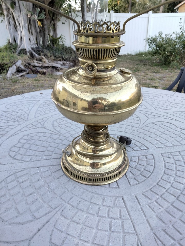 Vintage/Antique Brass Rayo Oil Lamp Electrified with Shade Ring, Works ...