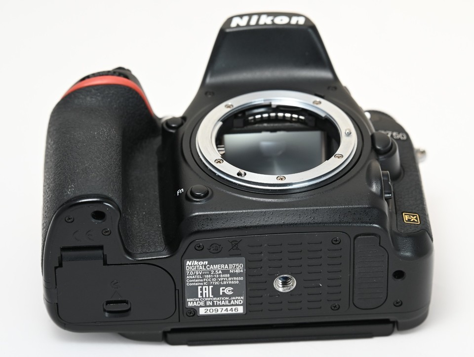 Nikon D750 24.3MP DSLR Camera - Box & Working - Near MInt 10018 Shutter ...