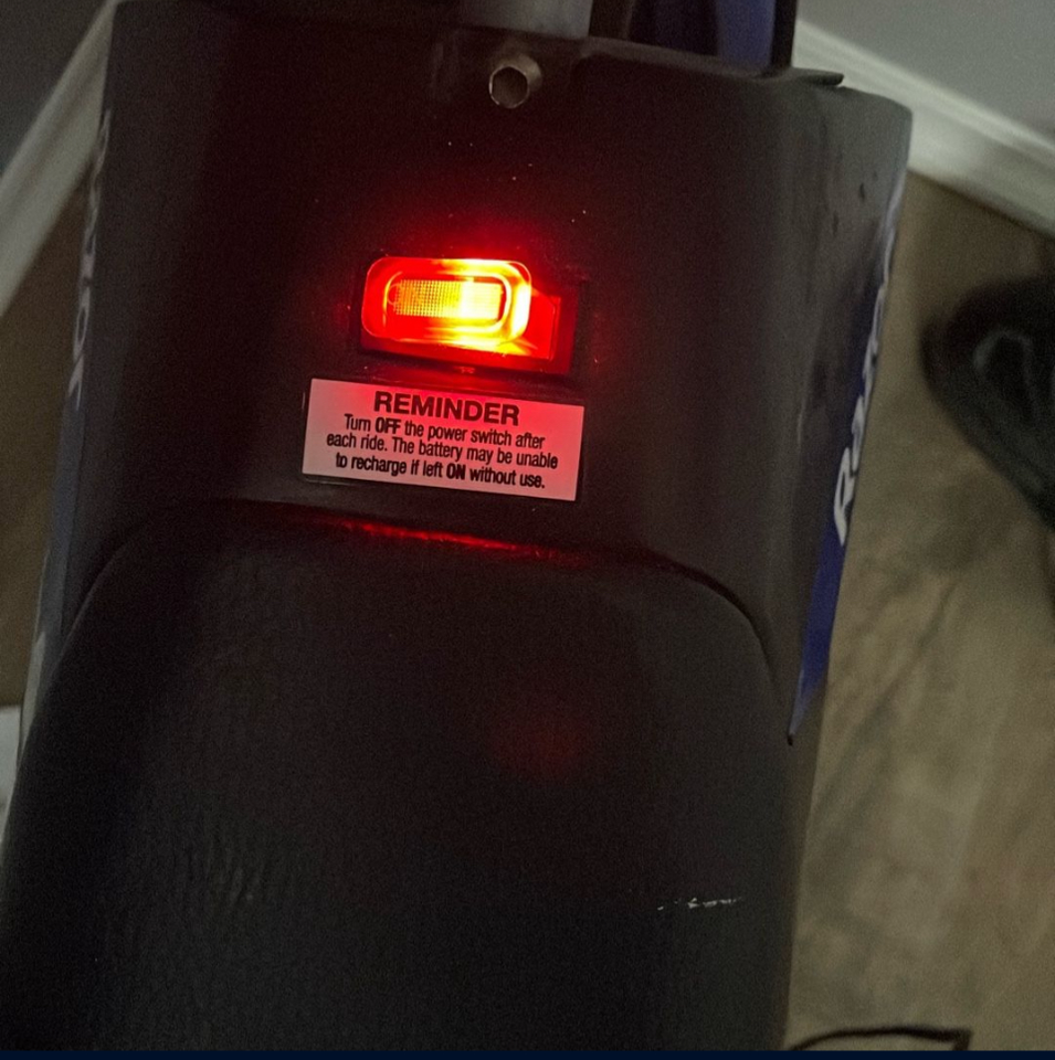 e razor dirt bike for 15+.blue,used The item is certified to UL 2849 ...