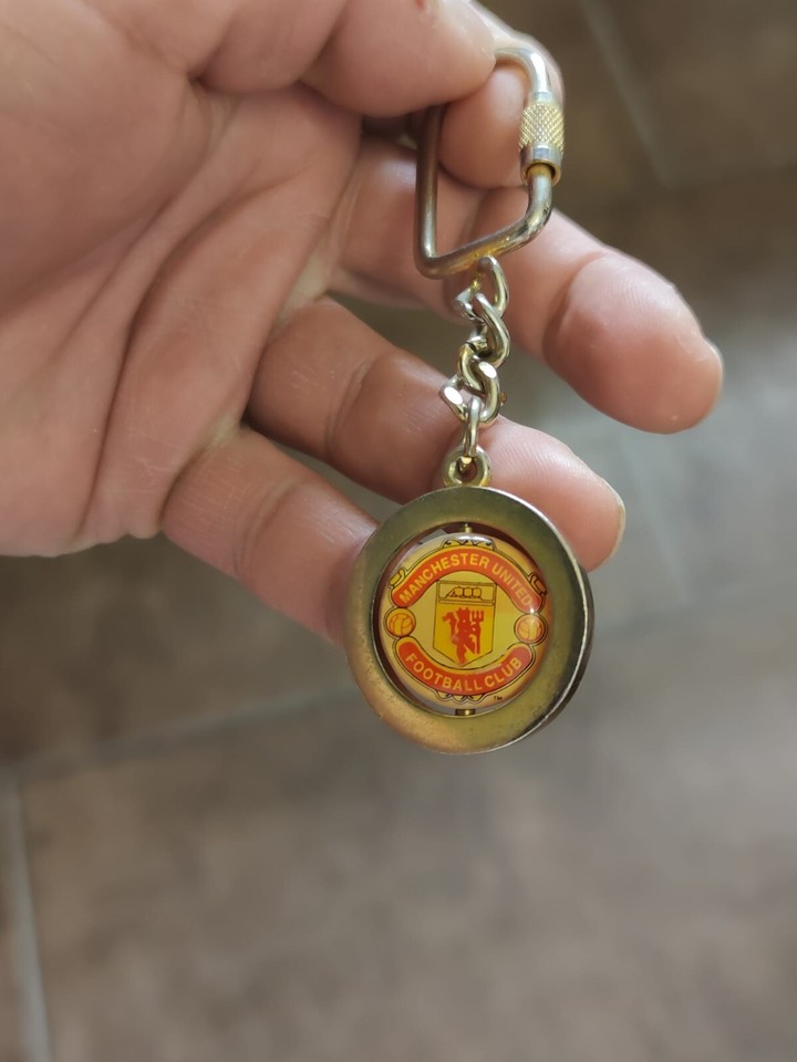 🔴Football Soccer MANCHESTER UNITED FC beautiful keychain🔴 | eBay