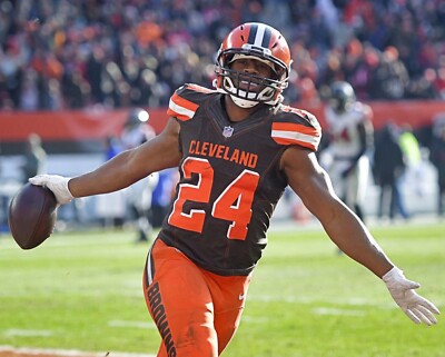 Nick Chubb Touchdown Celly Cleveland Browns 8x10 NFL Football Photo | eBay