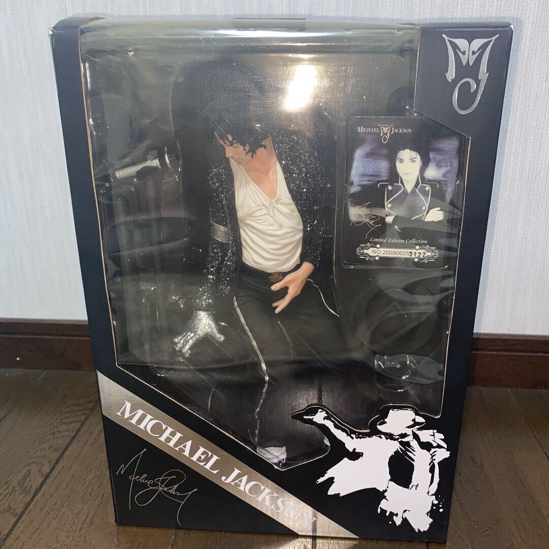 Michael Jackson figure Billie Jean 1/6 Scale Limited Edition Michael Jackson figure Billie Jean 1/6 Scale Limited Edition