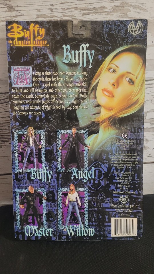 Moore Action Collectibles Buffy Exclusive Figure - Buffy the Vampire ...