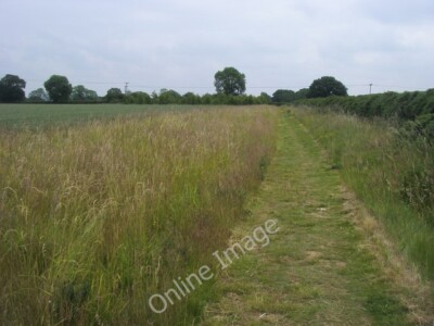 Photo 6x4 Chiltern Way Tring Chiltern Way nearing Chesham Road at ...