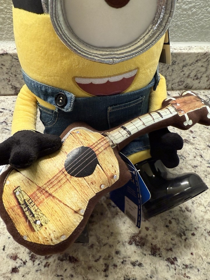 Despicable Me Minions Build A Bear Stuart New With Tags & Guitar | eBay