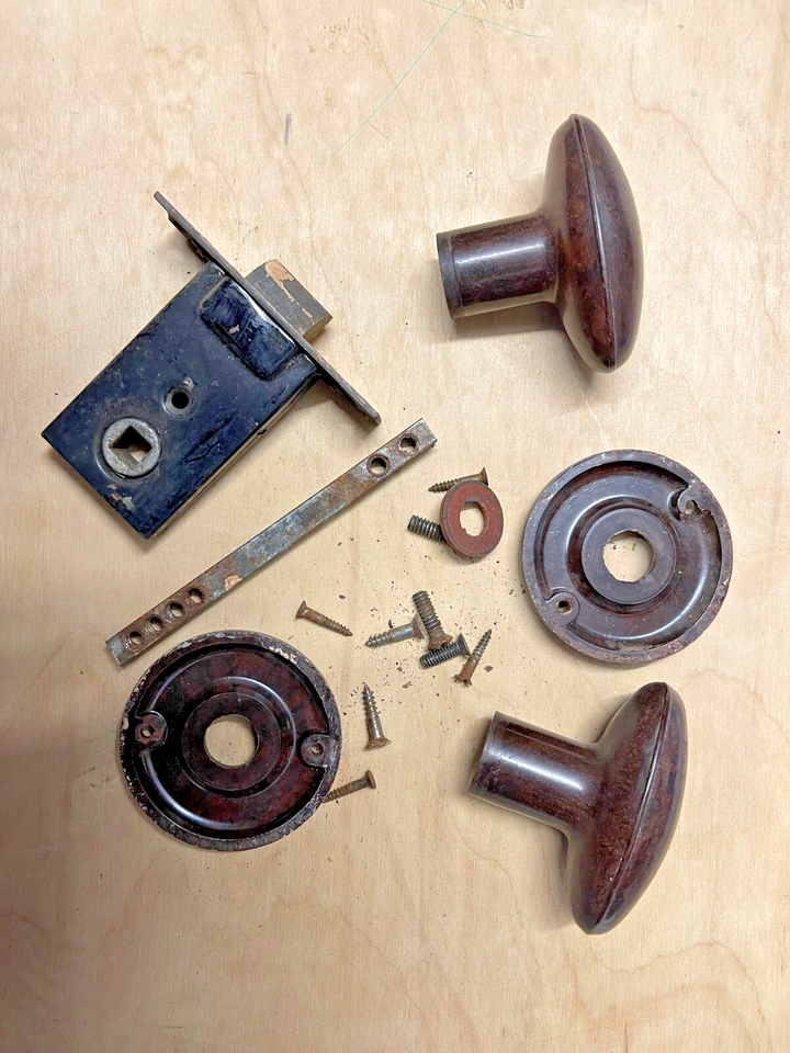 Bakelite Oval Brown Vintage Door Knobs, with back plates & Lock | eBay UK