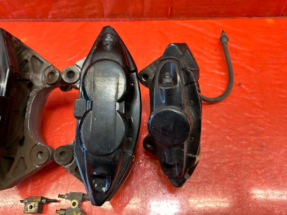 08-15 INFINITI G37 & Q60 SPORT - AKEBONO - BRAKE CALIPERS LEFT & RIGHT ...