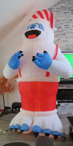 11 FT GEMMY BUMBLE THE ABOMINABLE W PLUSH FUR Airblown Lighted Yard ...