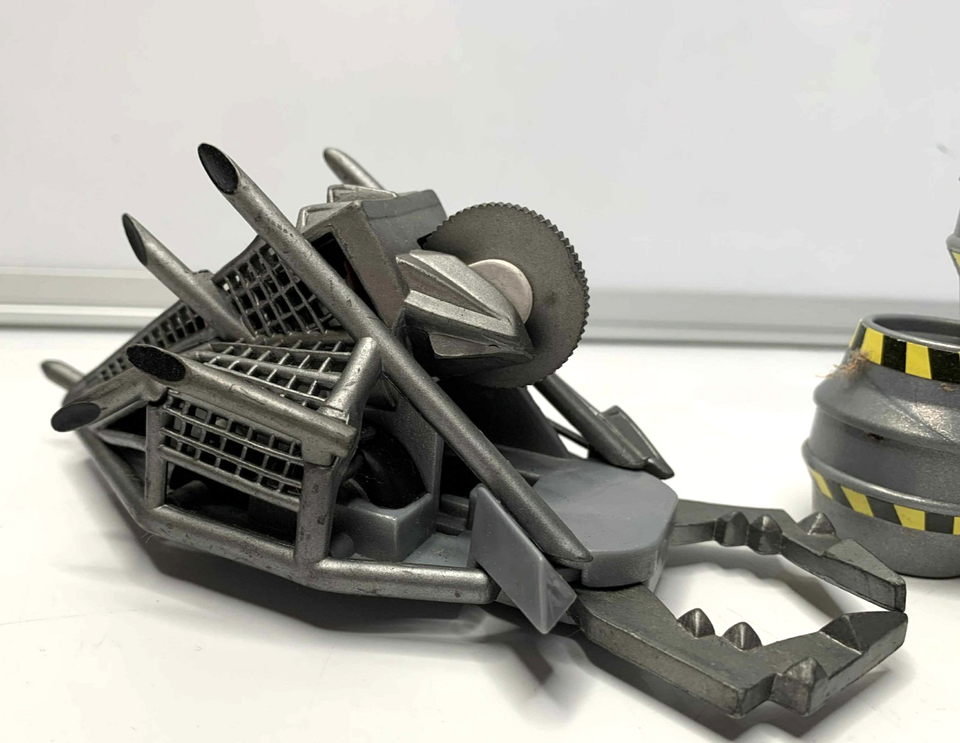 1998 BBC ROBOT WARS BOT PULL BACK TOY hypro Dead metal figure (P4 ...