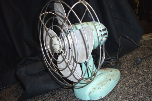 Vintage Electric Eskimo Working Metal Fan Shabby Cottage Chic Green ...