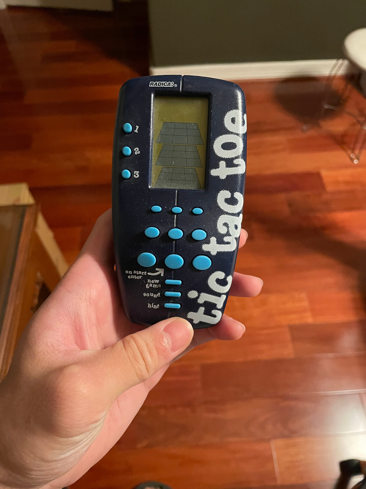 Radica Pocket Tic Tac Toe Electronic Handheld Travel Game 9918 RARE ...