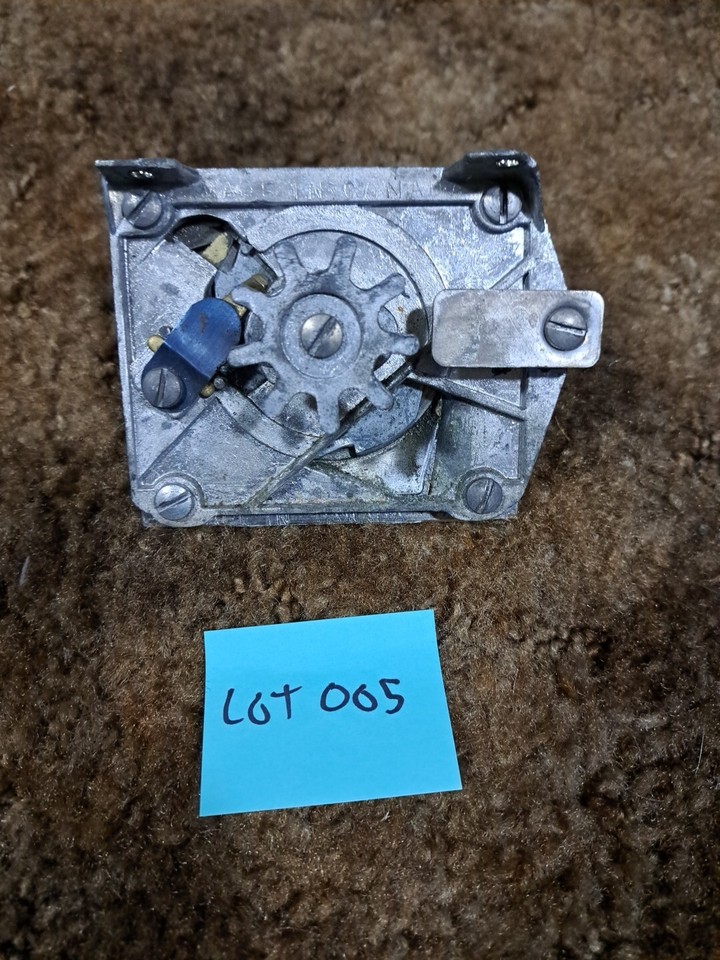 Vintage Chrome Beaver Coin 10 Cent Mechanism Early Model Machines ...