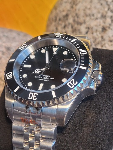 Men's Luxury Black Divers Watch. Seiko TMI NH35 Automatic Movement 100m ...