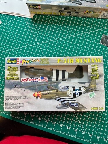 Revell Pro-Finish 1:48 P-51B Mustang Model Kit #85-1654 Factory Sealed ...