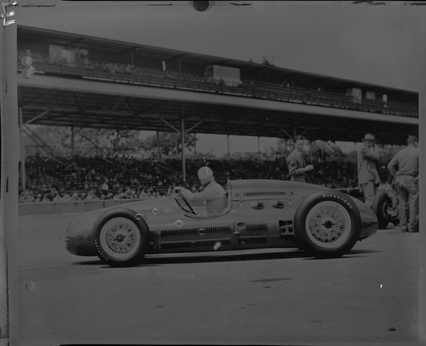 Bill Taylor's #51 Rounds Rocket Special, a rear-engine car 1949 Indy ...
