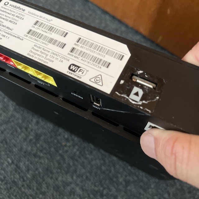 Vodafone WiFi Hub Router with 4G Backup DMA0120VHA for sale online | eBay