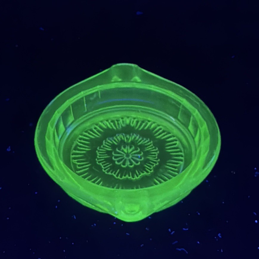 Hazel Atlas Green Uranium Glass Ashtray Flower Art Deco 4” (C) | eBay