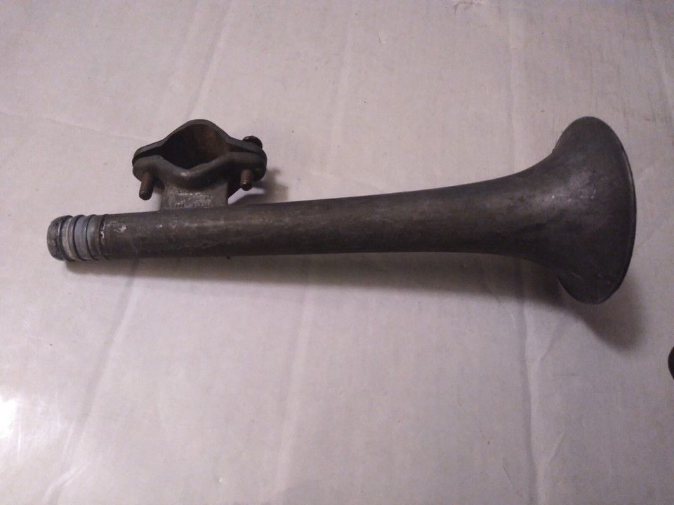 Yoder Mfg Company Vintage Bicycle Goose Horn With Mount No Bulb | eBay
