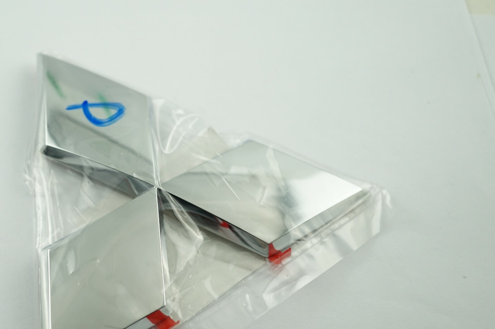 7415A615 Mitsubishi Chrome Rear Badge Logo Emblem for Triton 2019 for ...