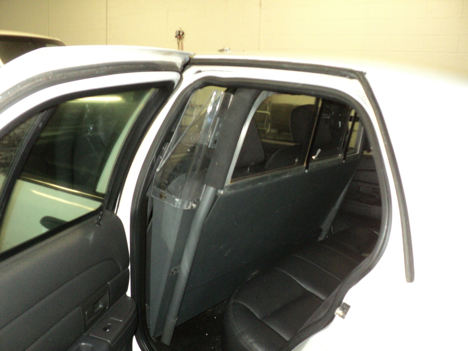 Complete ProGard Barrier Partition Police Prisoner Transport Ford Crown ...