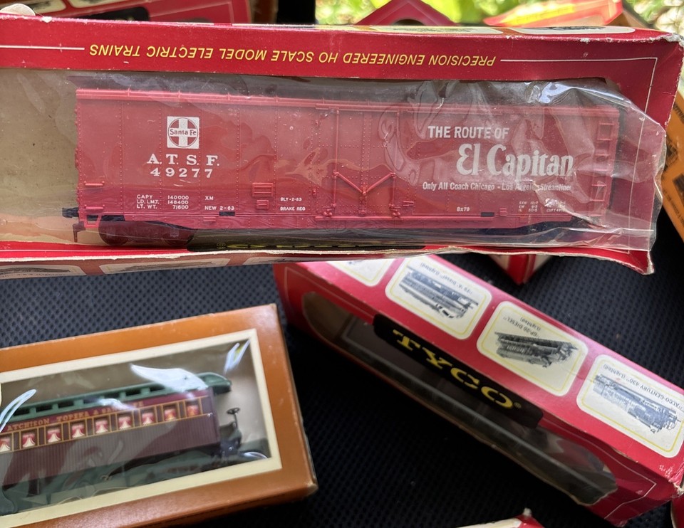 Tyco HO Train (Freight cars Only) lot old individually packaged 12 ...