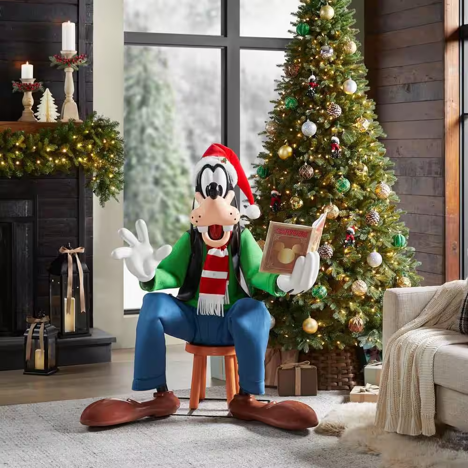 *NEW* Disney Animated Christmas Animatronics Minnie Mickey Olaf Goofy ...