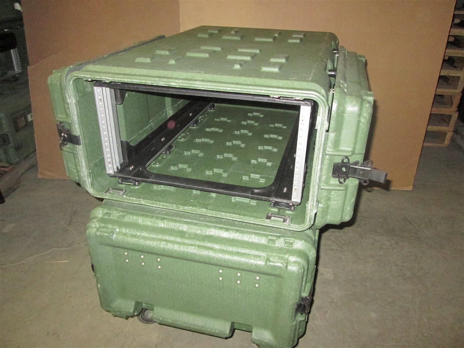 Rackmount 05U x30 ECS Loadmaster Composite Shockmount Shock Rack Case ...