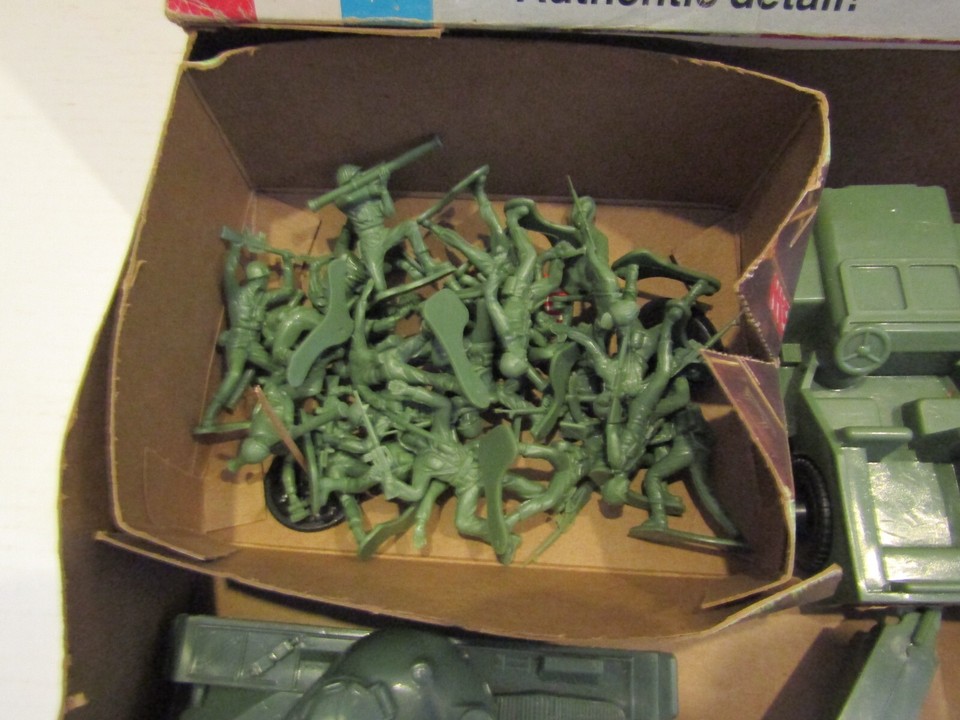 VINTAGE PROCESSED PLASTICS CO ACTION ARMY SET MILITARY SOILDERS TANKS ...