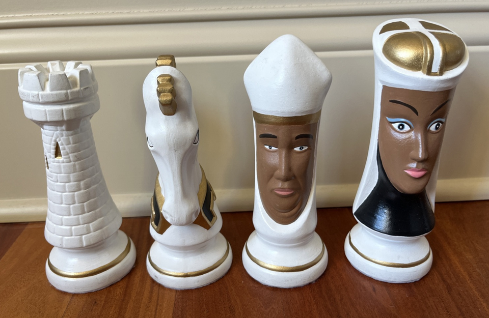 Duncan Mold Hand Painted Vintage Ceramic Medieval Chess Set 8" King ...