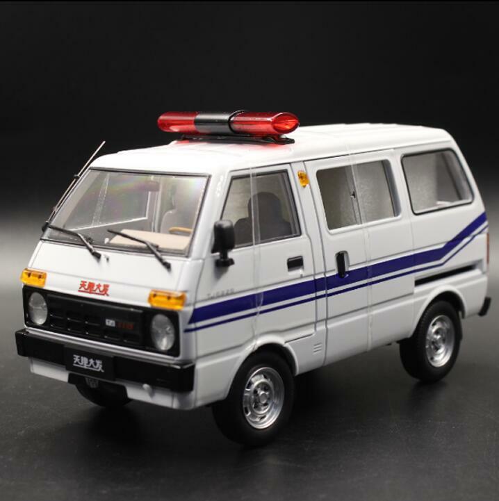 1/18 Scale Toyota DAIHATSU China Tianjin DAFA Huali TJ110 Diecast Car ...