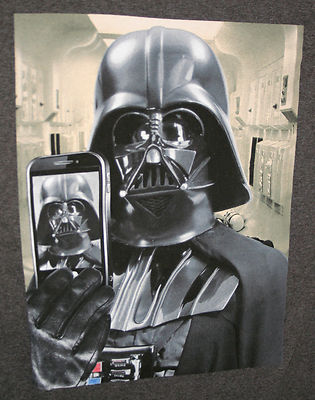 Retro Star Wars Darth Vader Cell Phone Selfie T-Shirt New Sz Small ...