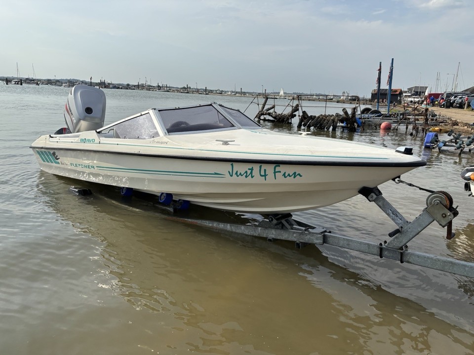 Fletcher Dart Speedboat | eBay UK