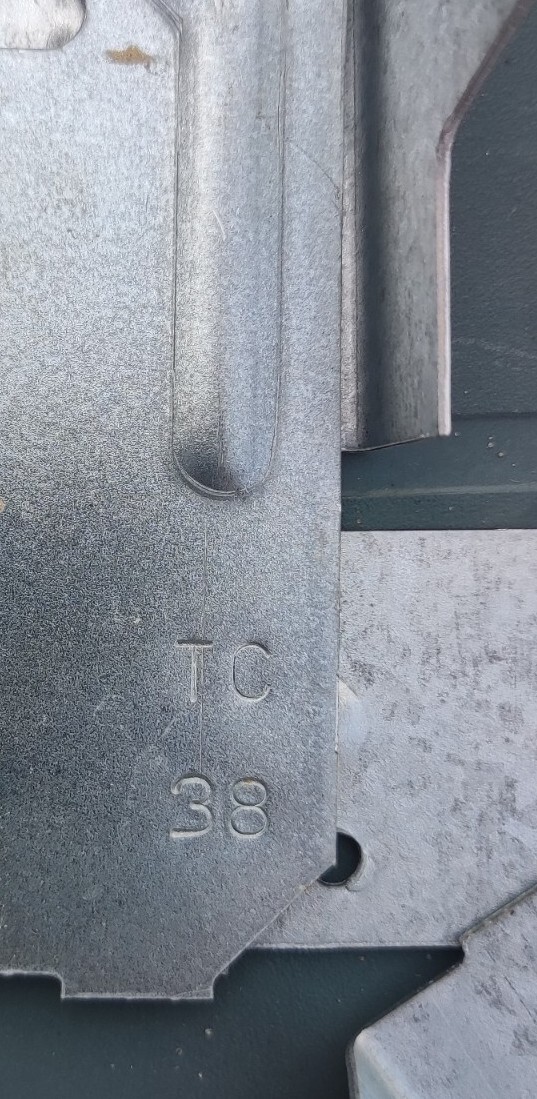 15x GALVANISED STEEL TRUSSES CLIPS HANGERS FIXING GIRDERS RAFTERS ...