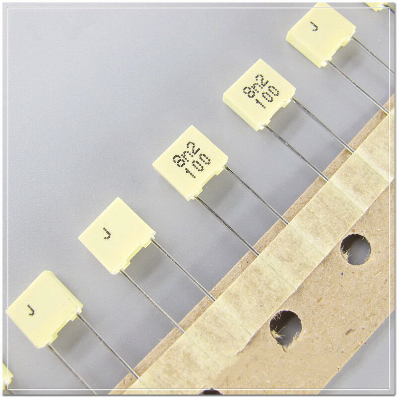 AV R82 series 8200pF/100V 5% copper pin MKT film capacitor 8.2nF/100V ...