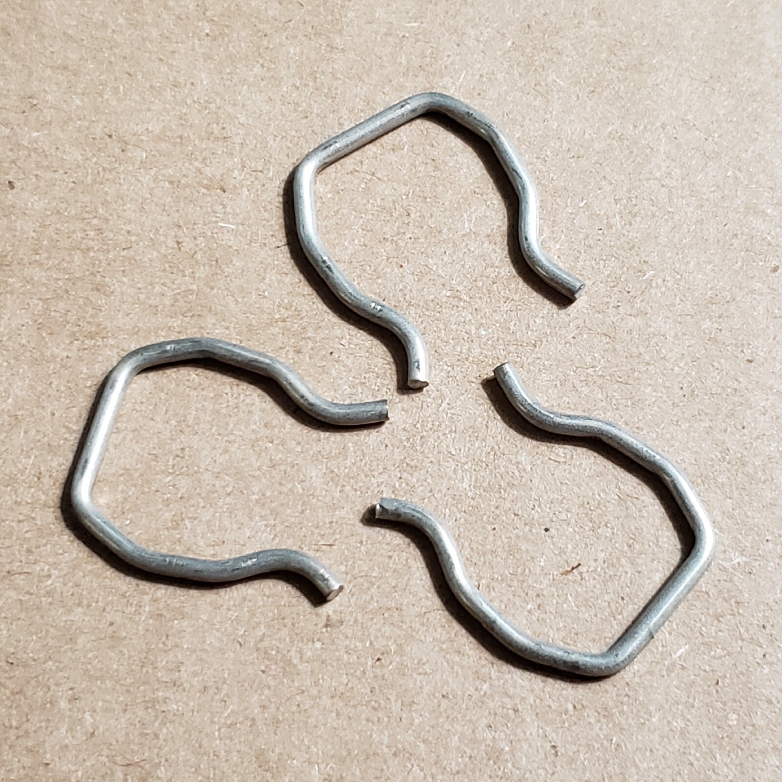 Ford+OEM+NOS+W301222+Fuel+Injector+Retainer+Clip+6.0+Diesel+2+Clips+for ...