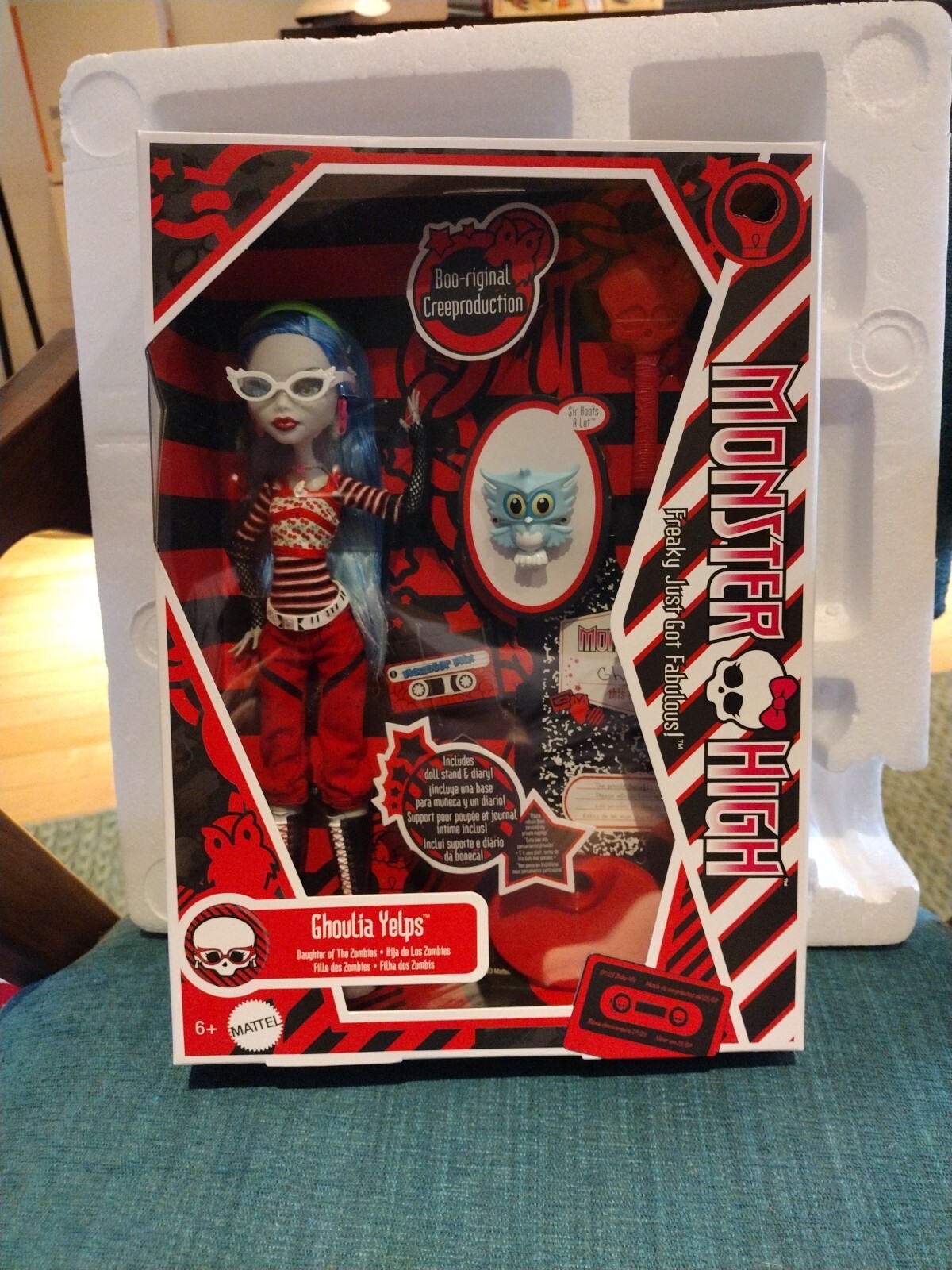Monster High Booriginal Creeproduction Doll Ghoulia Yelps with Stand ...
