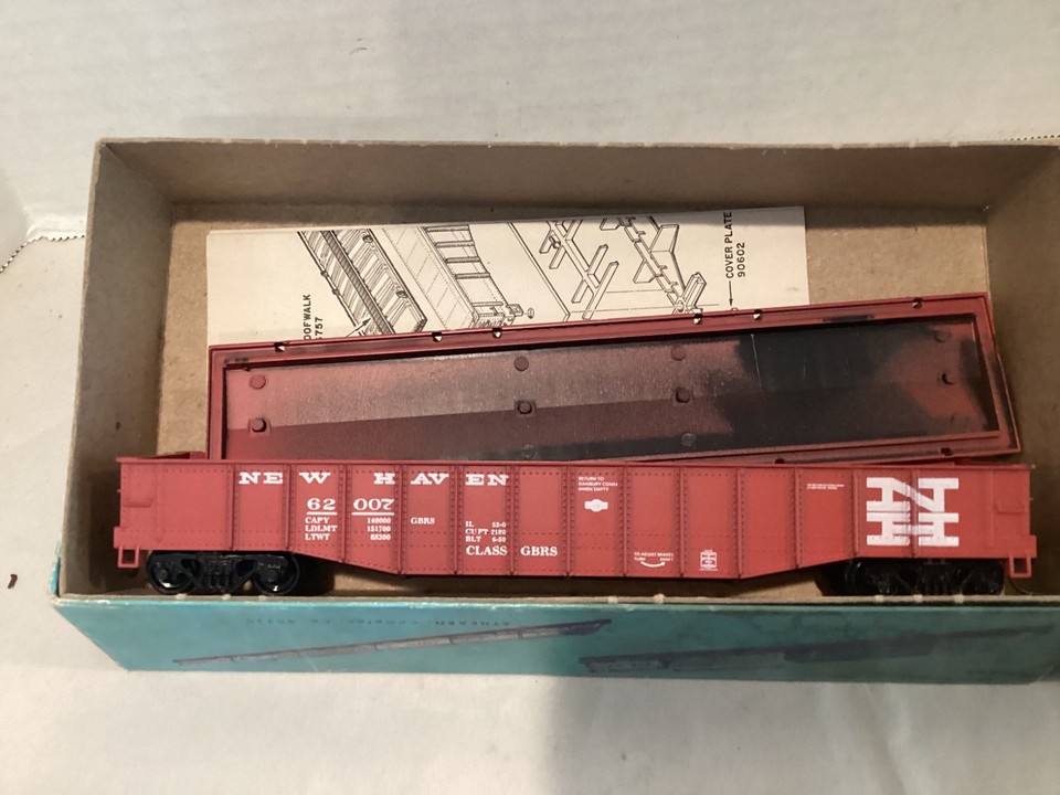 3 Athearn HO NH New Haven Caboose #524 #717 gondola #62007 model trains ...