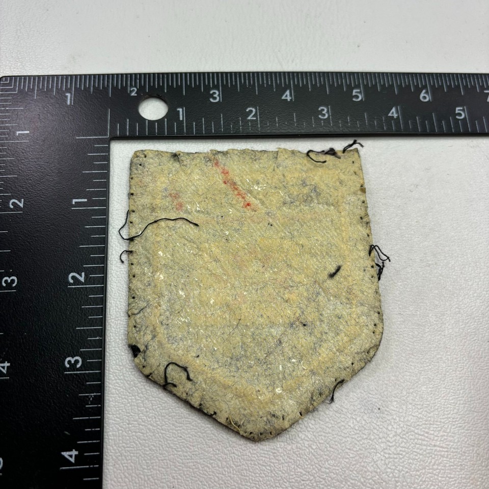 Vintage MAPLE LEAF FLAG THEME CANADA CREST INSIGNIA EMBLEM Patch 47D9 ...