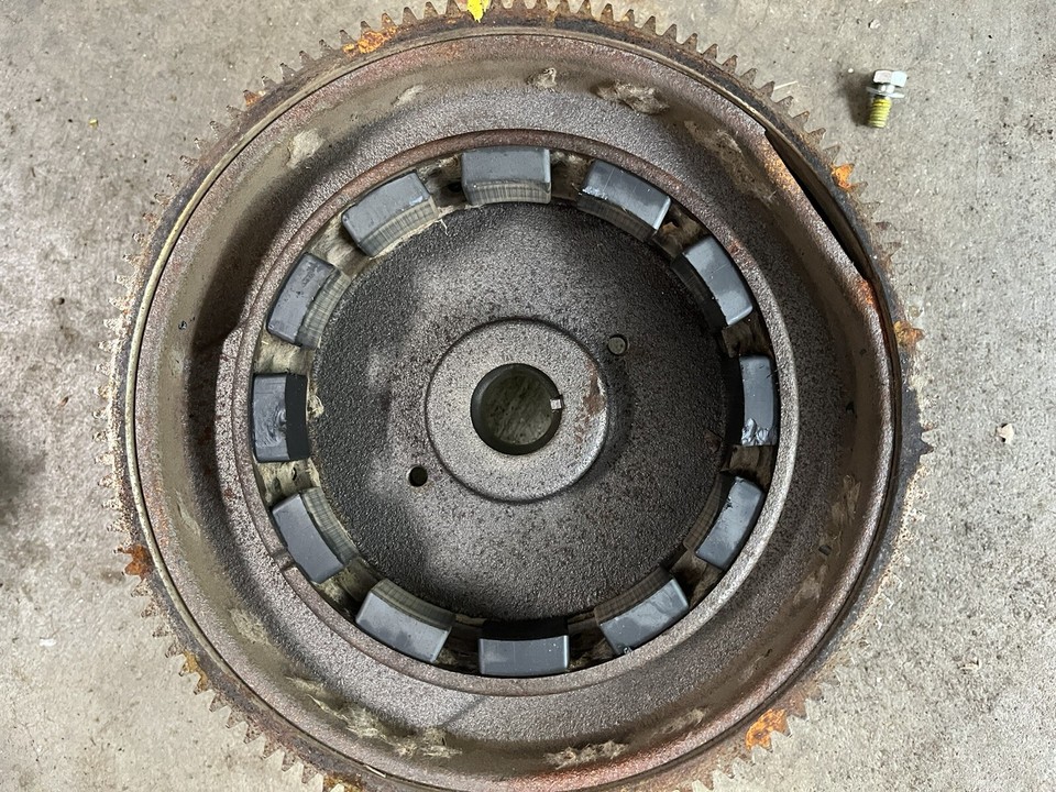 John Deere Briggs & Stratton Vtwin Flywheel 594169 With Fan | eBay